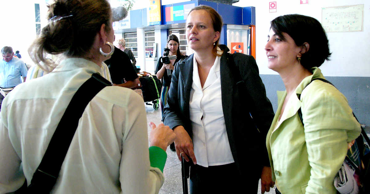 More dutchies – Women on Waves