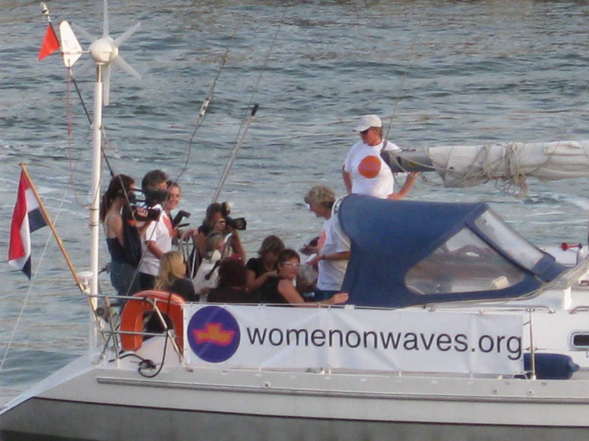 IMG_0082.JPG – Women on Waves