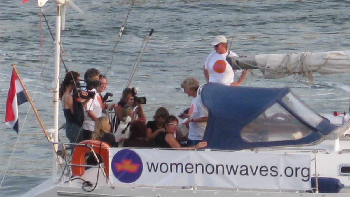 IMG_0082.JPG – Women on Waves