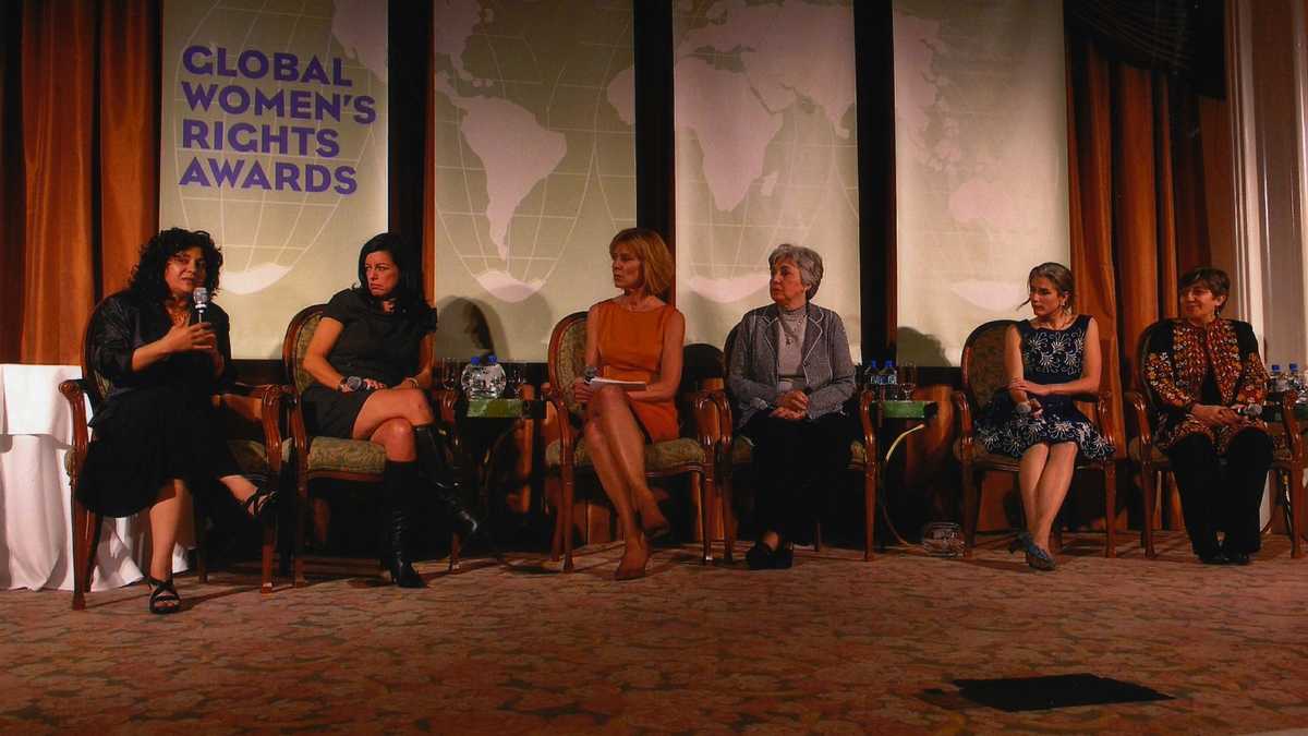 Awards – Women on Waves